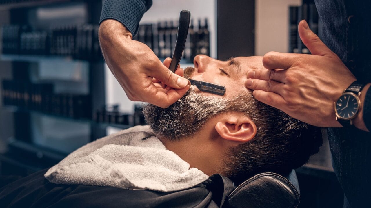 10 Tips for Men to Get a More Comfortable Shave - Das’it Barbershop